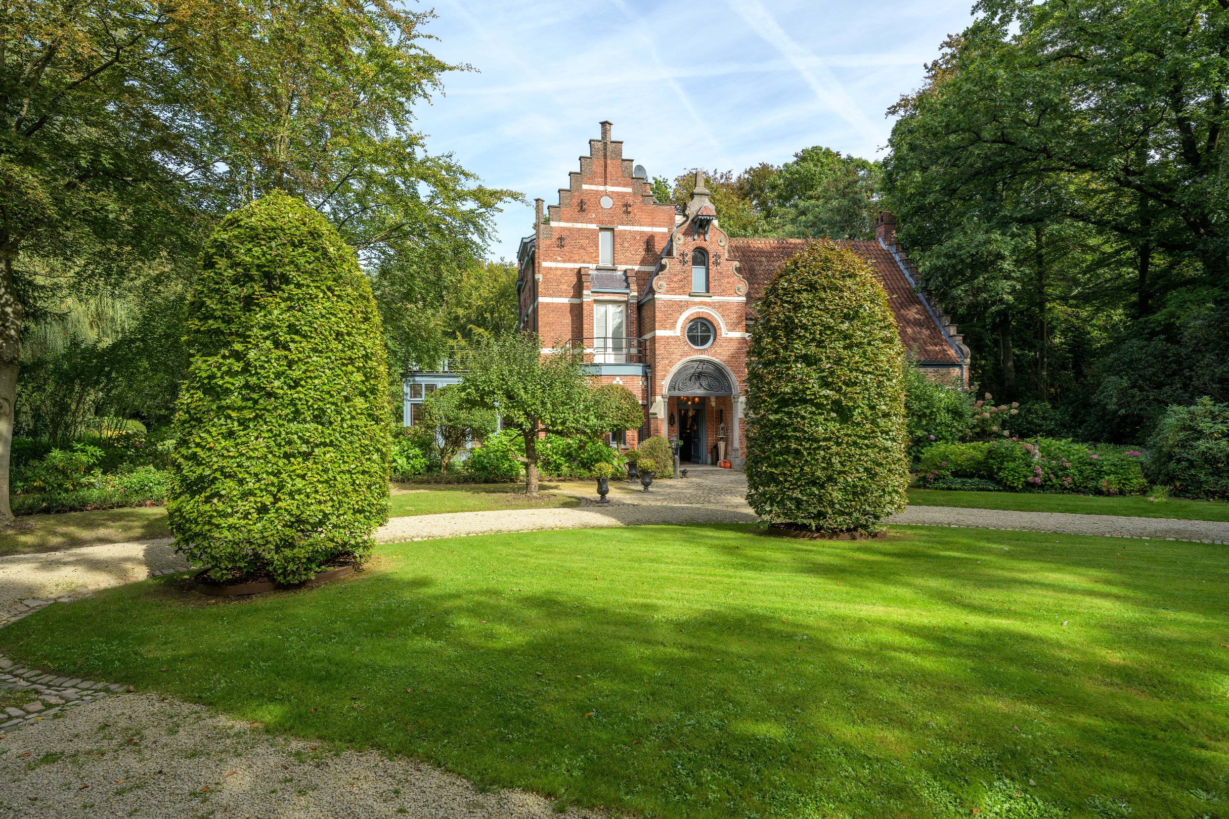 Huis te koop in Schoten met 5 slaapkamers